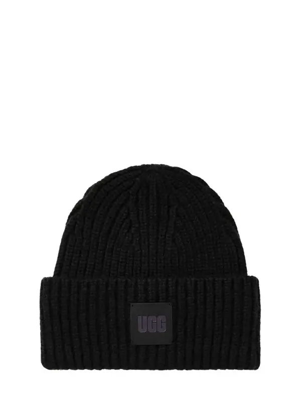 UGG Ribbed Knit Beanie With Logo Patch