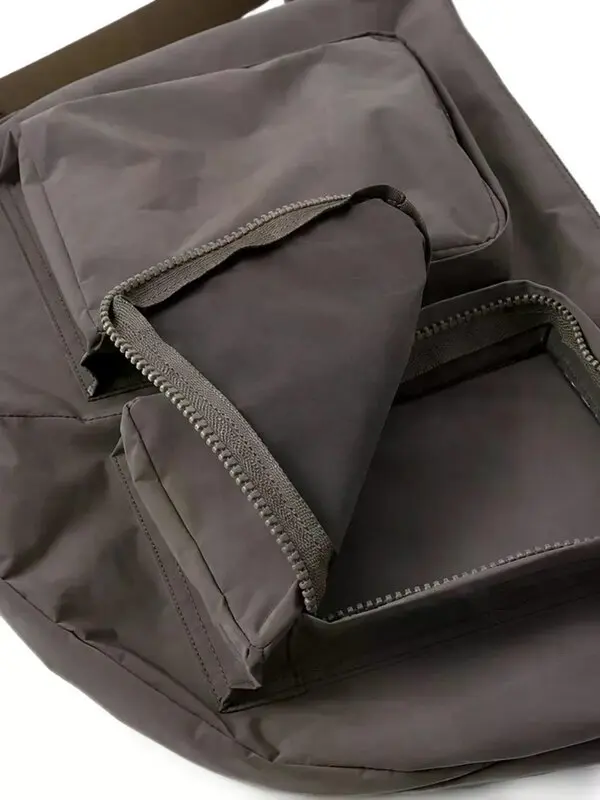 AMIACALVA Split Yarn Shoulder Bag
