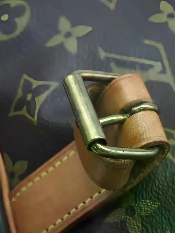 LOUIS VUITTON 1991 Monogram Saumur 35 Crossbody Bag