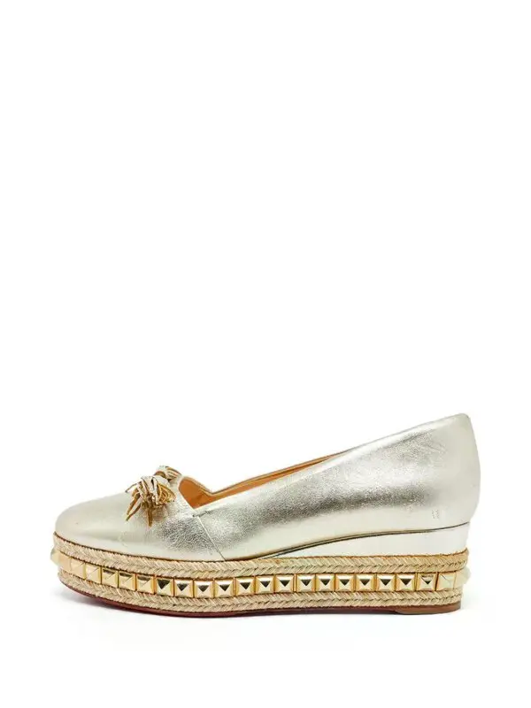 CHRISTIAN LOUBOUTIN Carmel Tassel-detail Wedge Pumps - Neutrals