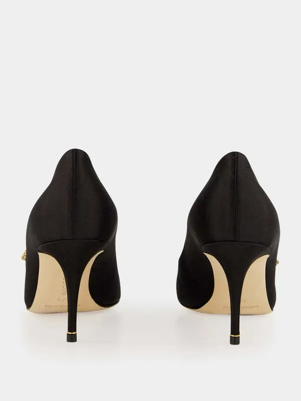 Manolo Blahnik Pointed-toe High Heels