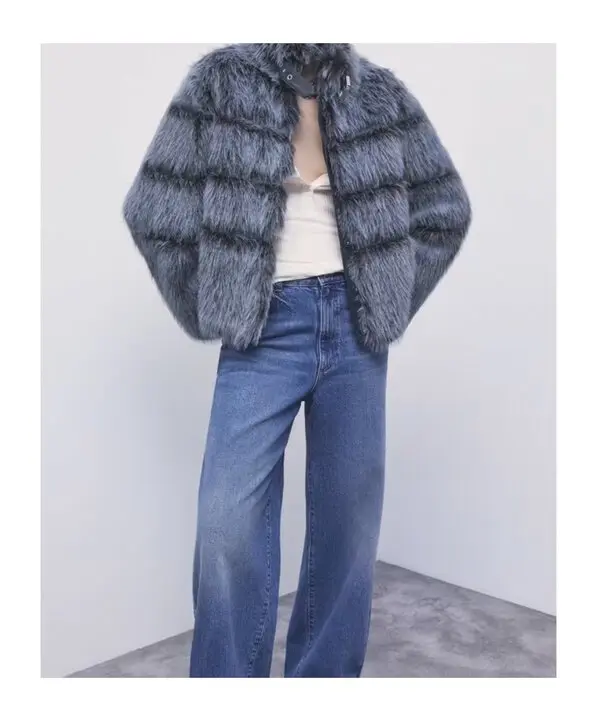 Patrizia Pepe Cropped Puffy Jacket