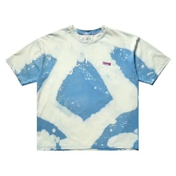 A GOOD SOUL Being Crystalized T-shirt 'clouds