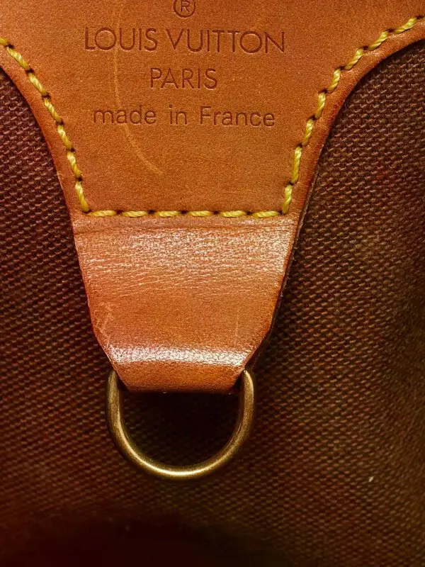 LOUIS VUITTON 1998 Small Ellipse Pm Monogram Handbag