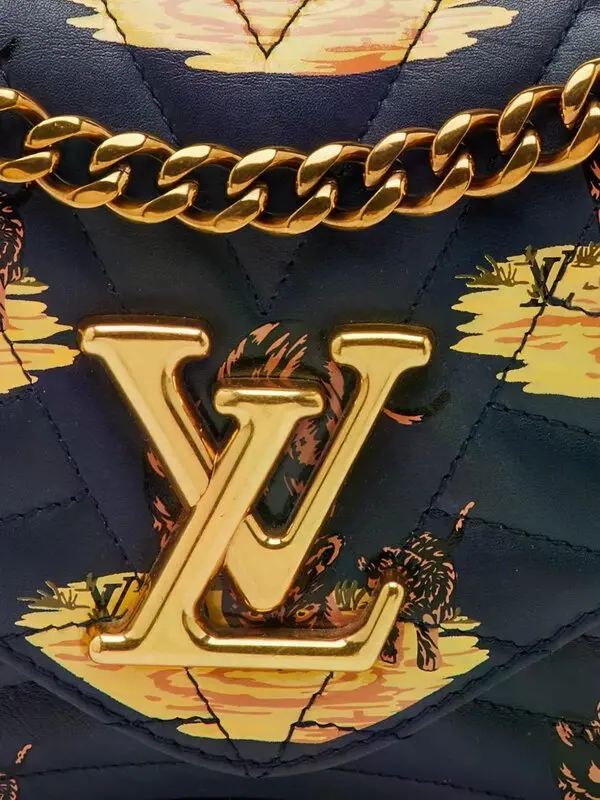 LOUIS VUITTON 2018 New Wave Quilted Shoulder Bag