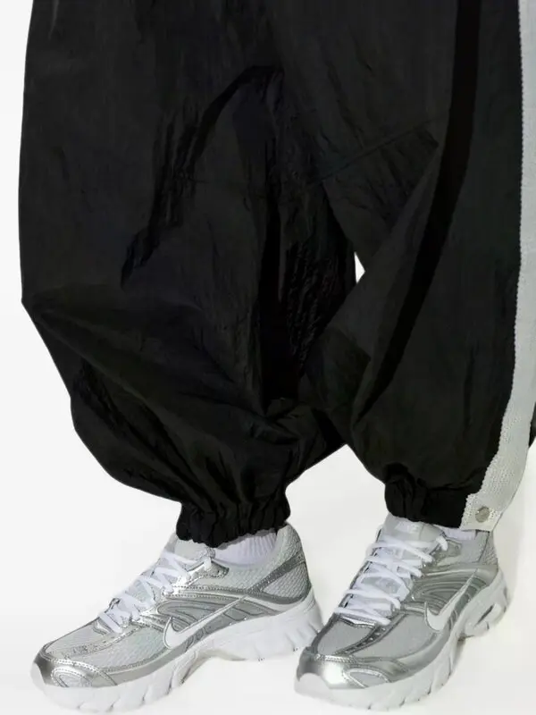 Nike Air Max Moto 2k Sneakers
