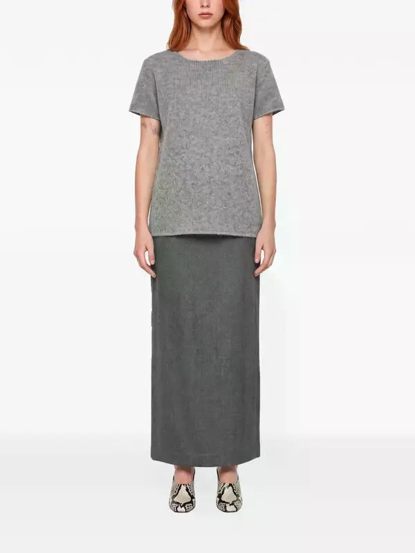R2W Ribbed Short-sleeve Sweater
