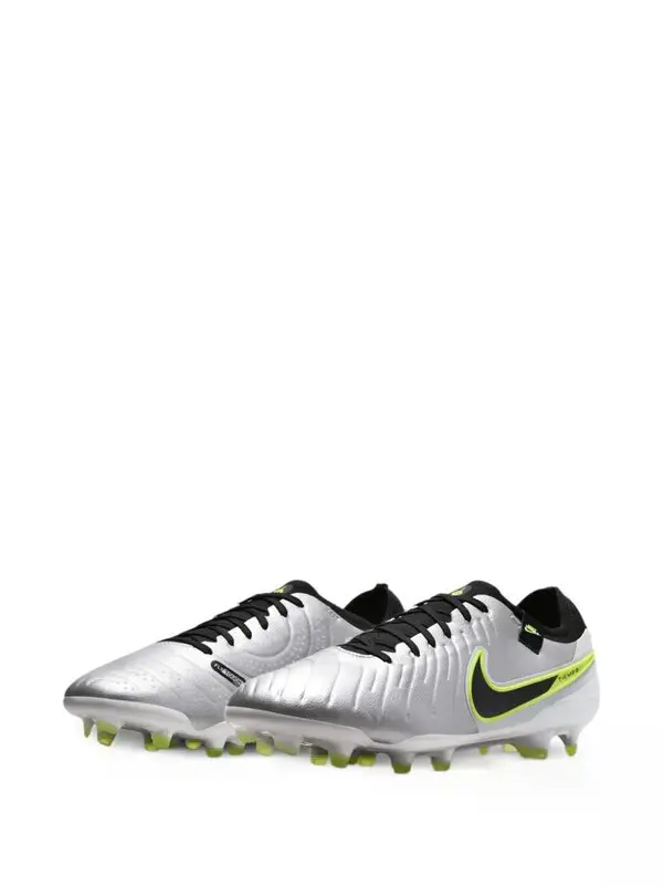 Nike Tiempo Legend 10 Pro Cleats
