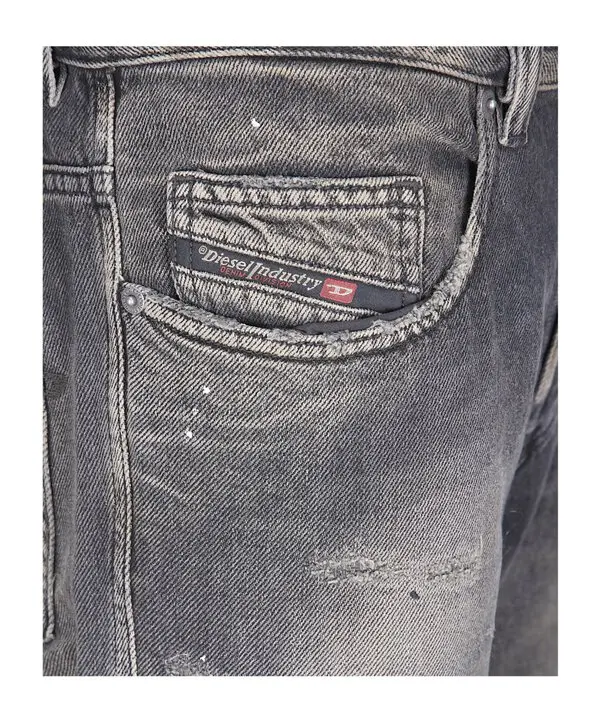 DIESEL® 1998 D-buck-z-yu Distressed Jeans
