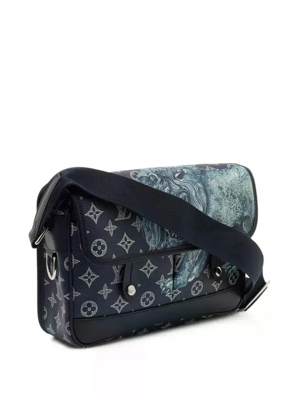 LOUIS VUITTON X The Chapman Brothers 2017 Pm Savane Monogram Messenger Bag - Blue
