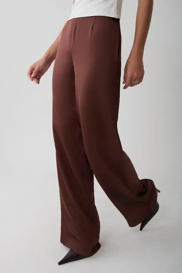 Meshki Sydney Straight Leg Satin Pants - White