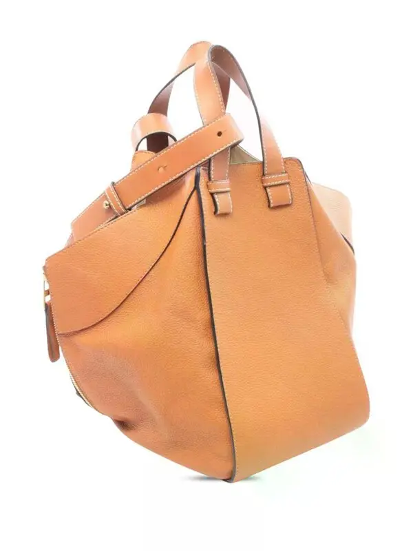 Loewe 2010-2026 Medium Soft Grained Calfskin Hammock Satchel