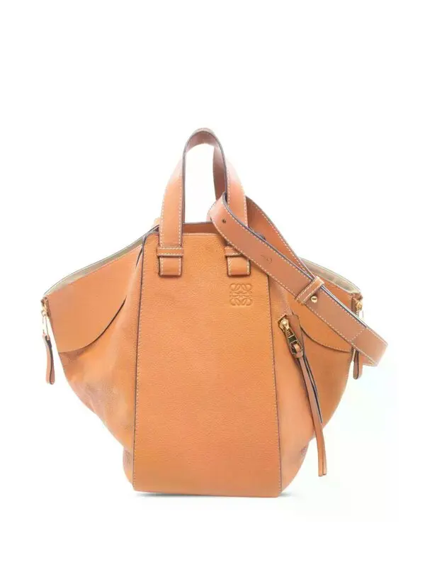 Loewe 2010-2026 Medium Soft Grained Calfskin Hammock Satchel - Brown