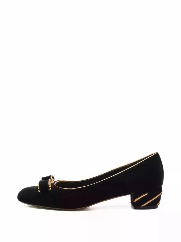 FERRAGAMO Carla Vara Bow Pumps