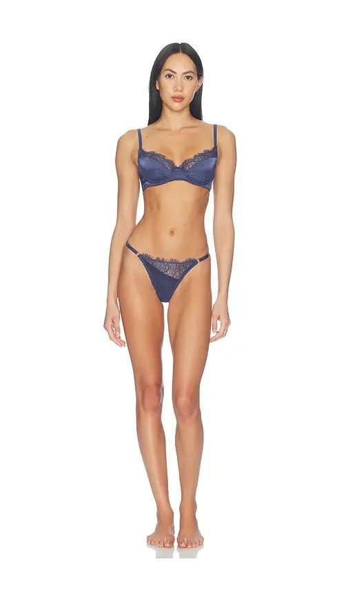 KAT THE LABEL Rae Thong