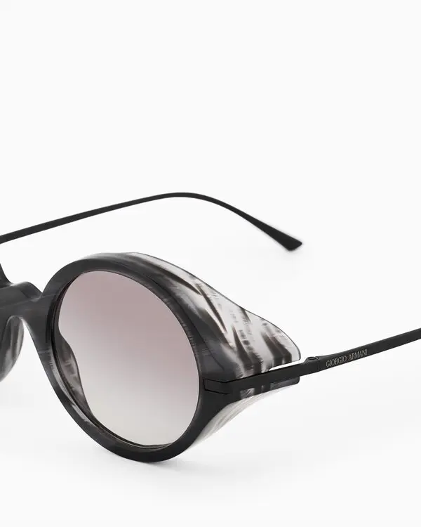 Giorgio Armani Round-shaped Sunglasses - Black