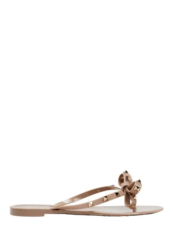 Valentino Garavani Rockstud Pvc Flat Thong Sandals - Poudre