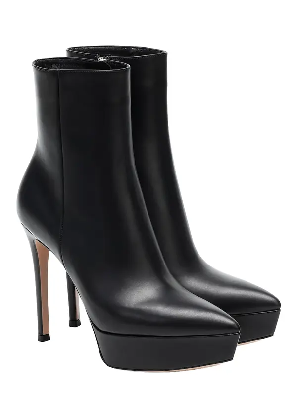 GIANVITO ROSSI Dasha Leather Ankle Boots - Black