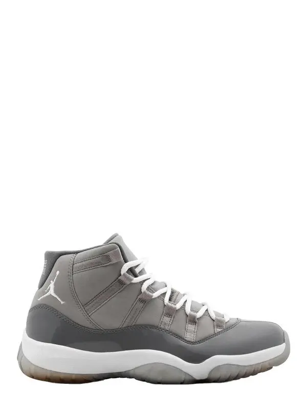 JORDAN Air Retro Sneakers - Grey