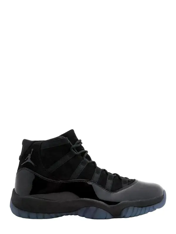 JORDAN Air Retro Cap And Gown Sneakers - Black