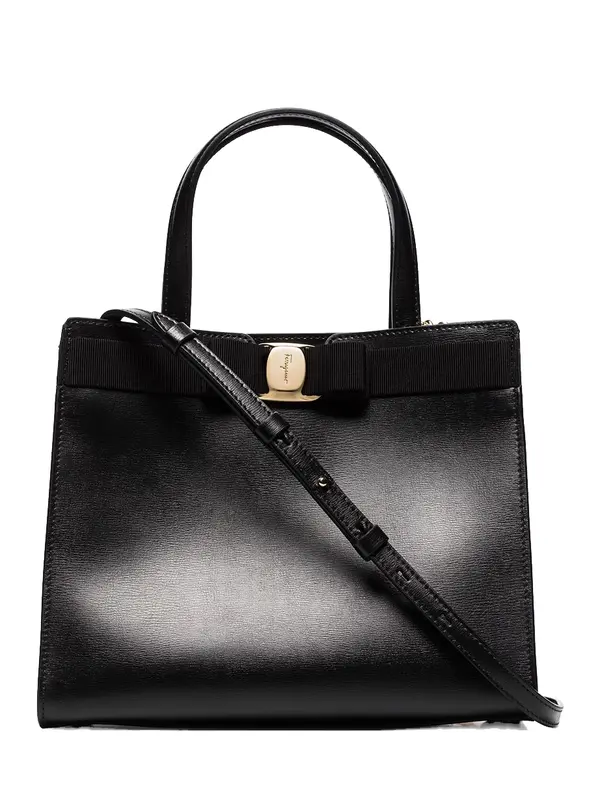 FERRAGAMO Vara Shoulder Bag - Black
