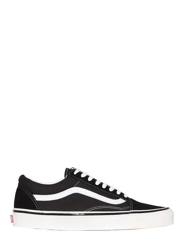 VANS Old Skool Low-top Sneakers - Black