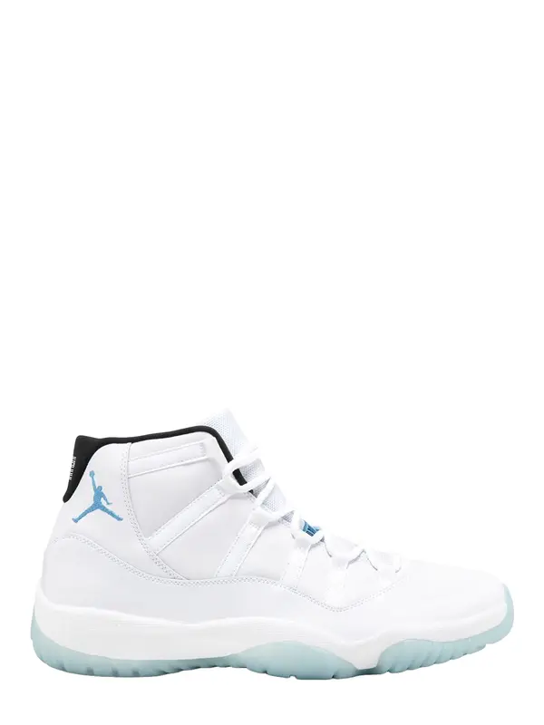 JORDAN Air Retro Legend Blue Sneakers - White