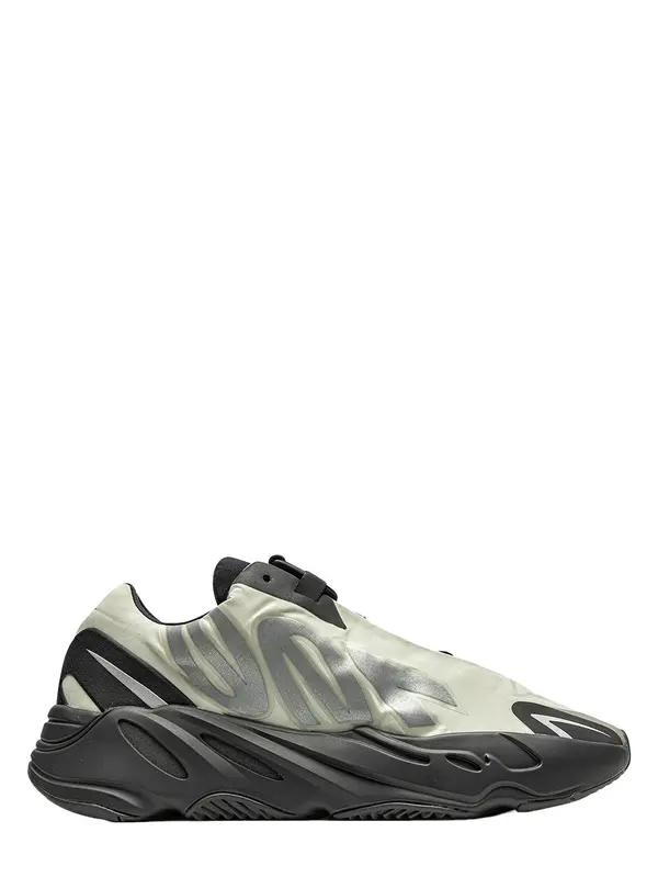 Yeezy Boost 700 Mnvn Sneakers - Black