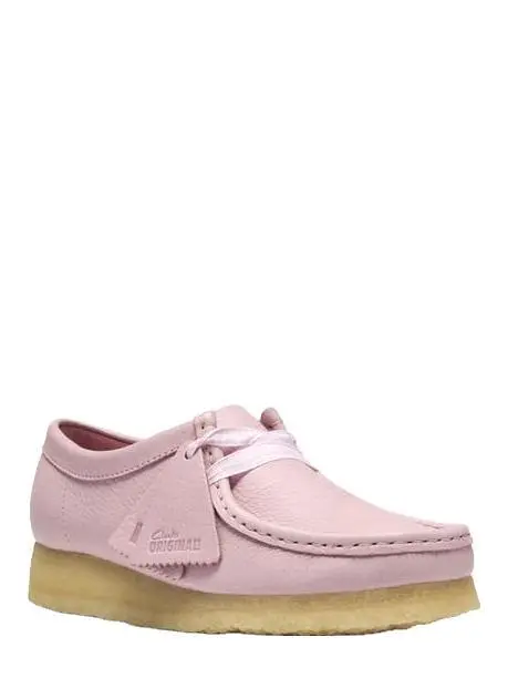 Clarks Wallabee Chukka - Baby Pink Leather