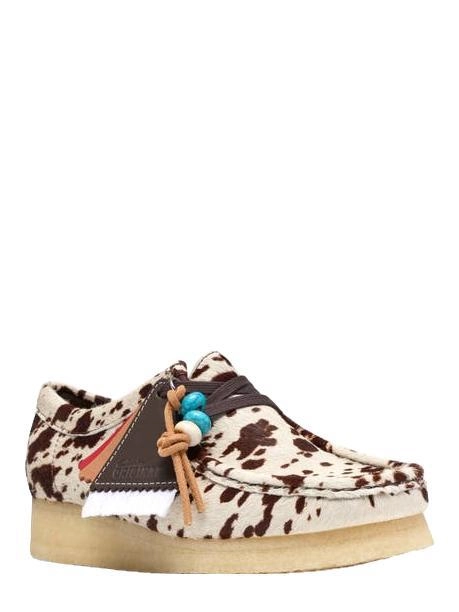 Clarks Originals Wallabee Chukka Suede Lace-up Shoes - Brown Cow