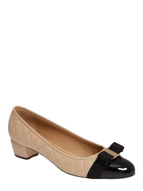 FERRAGAMO Vara Bow Pump - Bisque/black