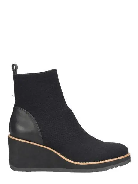 SOFFT Elaina Knit Wedge Bootie - Black