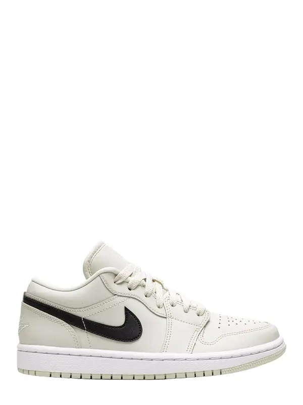 JORDAN Air 1 Low Sneakers - White