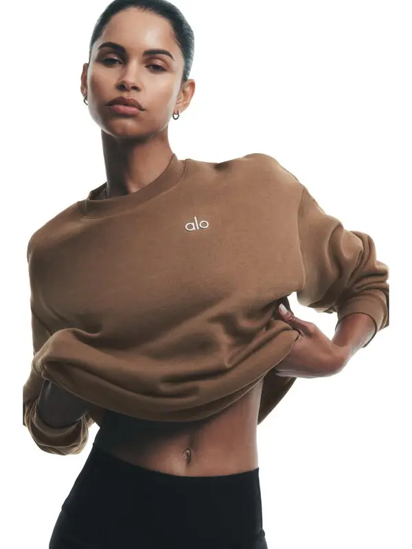 Alo Yoga Accolade Crewneck Pullover - Java Brown