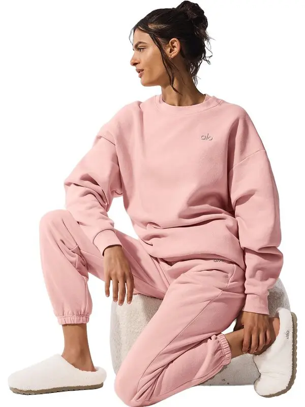 Alo Yoga Accolade Crewneck Pullover - Pink Quartz