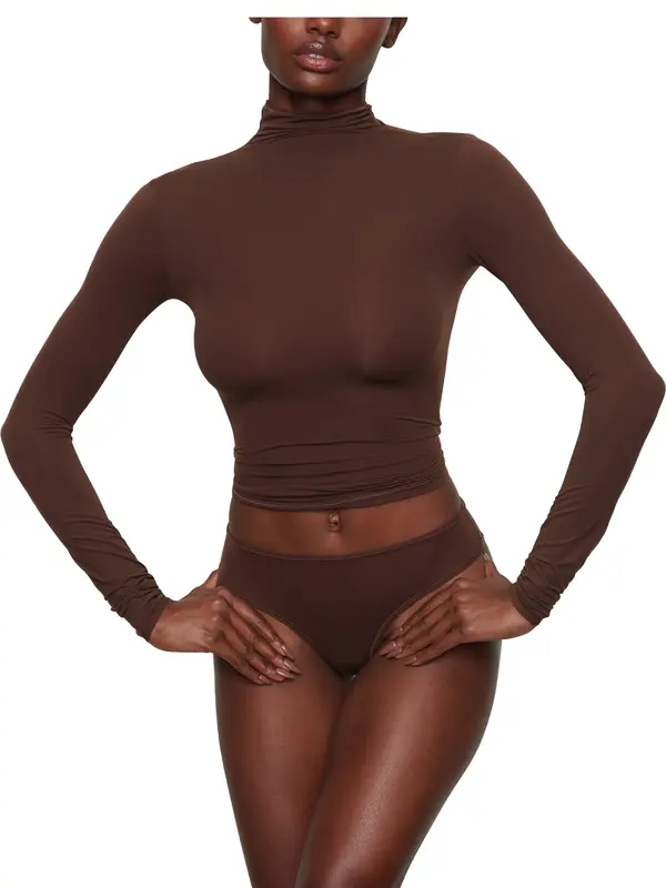 SKIMS Fits Everybody Turtleneck Top - Cocoa