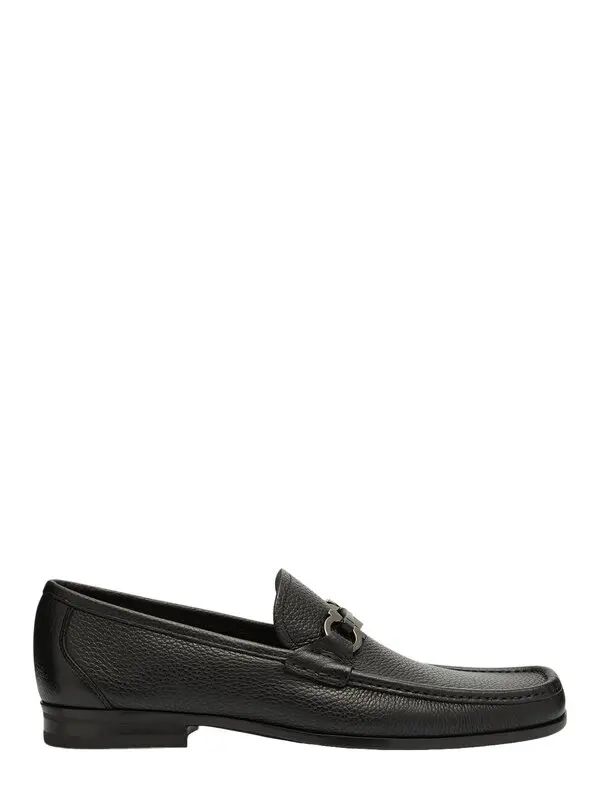 FERRAGAMO Grandioso Grained Calfskin Gancini Loafer - Nero