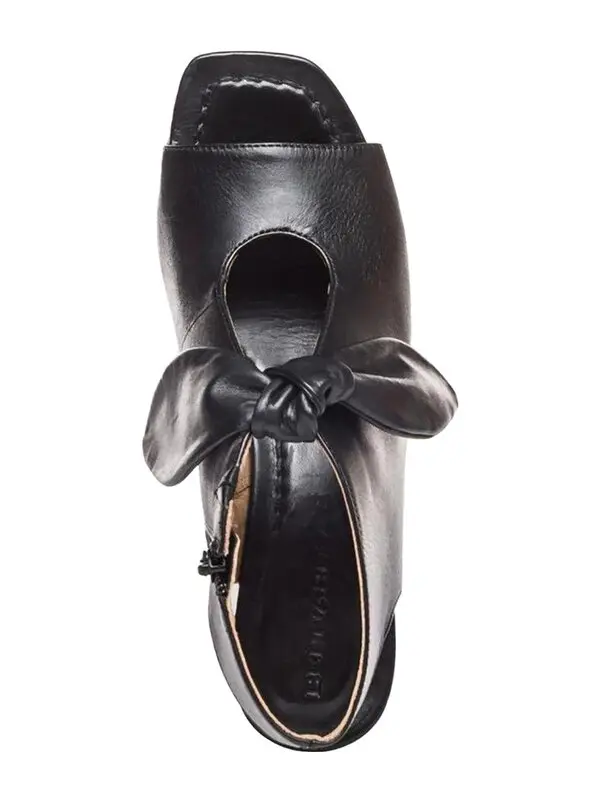Bernardo Lizzie Leather Knot Sandals - Black