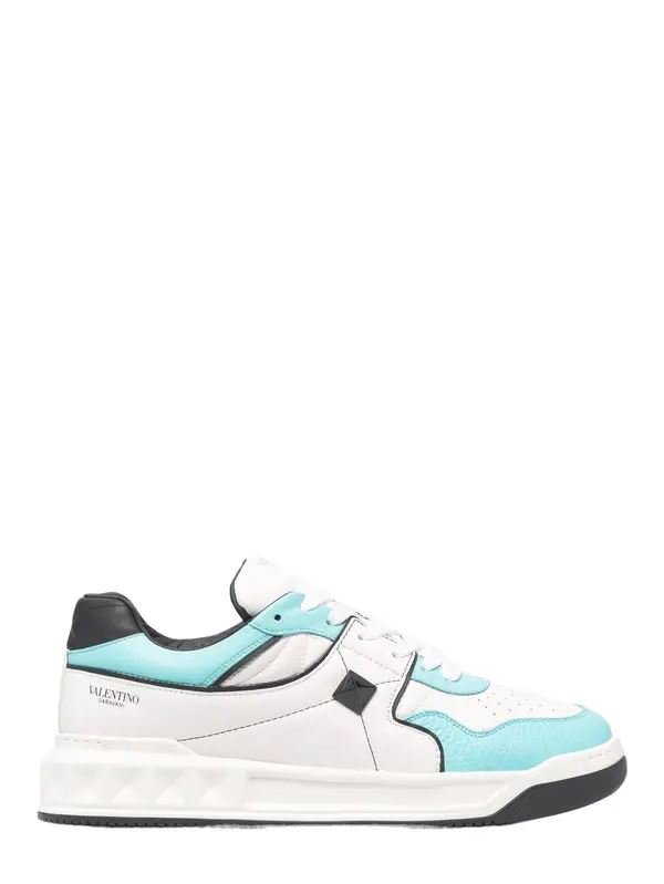 Valentino Garavani Roman Stud Low-top Sneakers - White