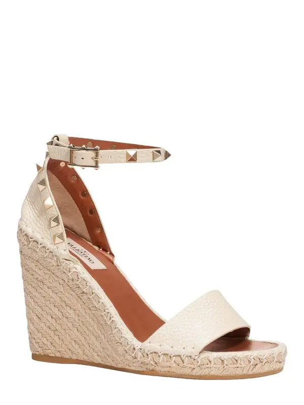 Valentino Garavani Rockstud Espadrille Wedge Sandal - Light Ivory