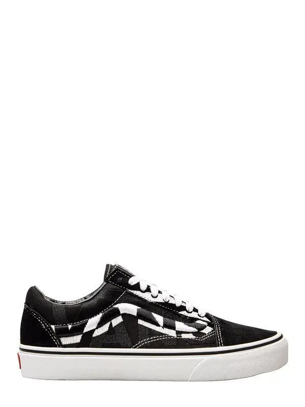 VANS Old Skool Embroidered Logo Sneakers - Black
