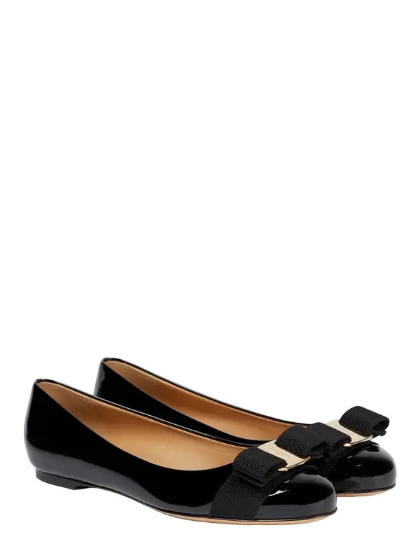FERRAGAMO Varina Ballet Flats - Black
