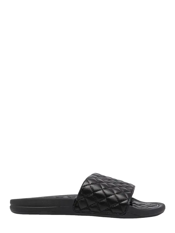Apl Quilted Leather Slides - Black