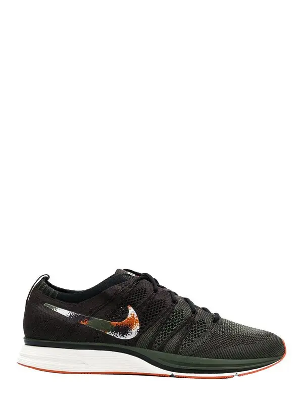 Nike Flyknit Sneakers - Brown