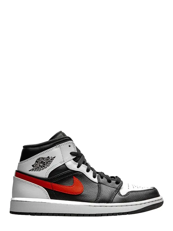JORDAN Air 1 Mid Sneakers - Black