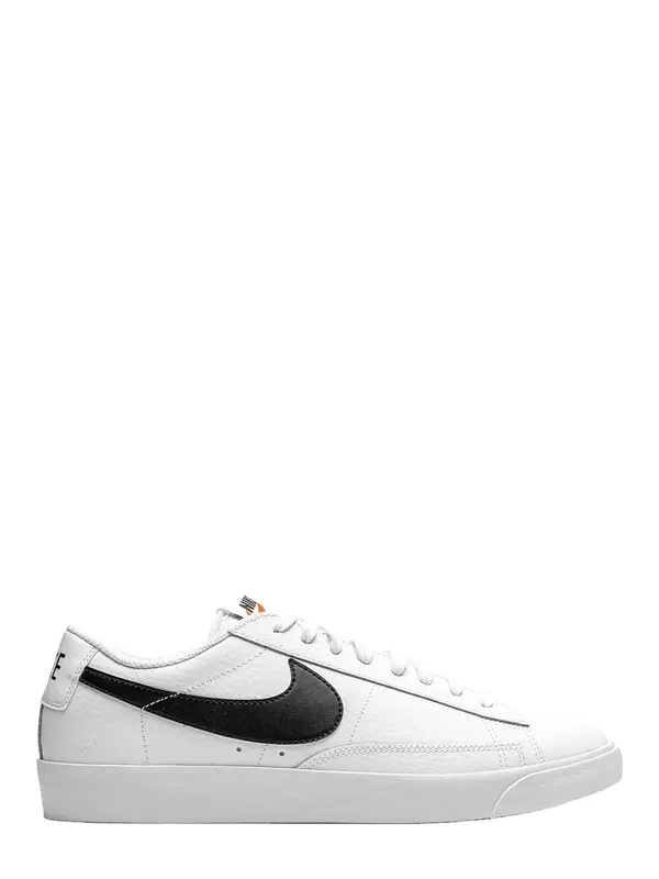 Nike Blazer Low Leather Sneakers - White