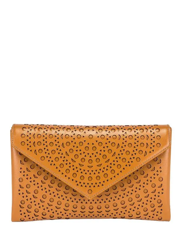 Alaïa Oum 20 Leather Laser Cut Clutch - Tan Clair
