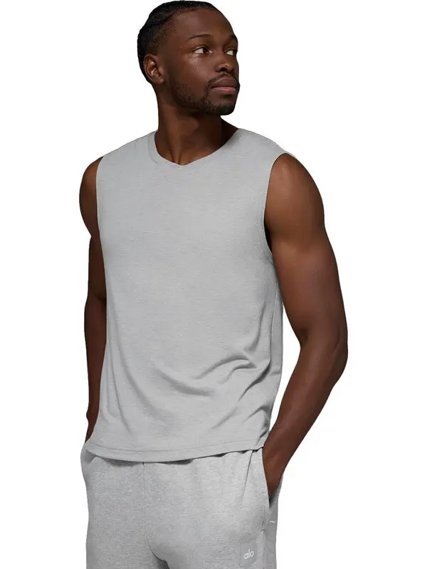 Alo Yoga The Triumph Muscle Tank Top - Athletic Heather Grey