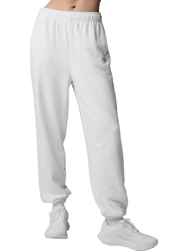 Alo Yoga Accolade Sweatpant - White