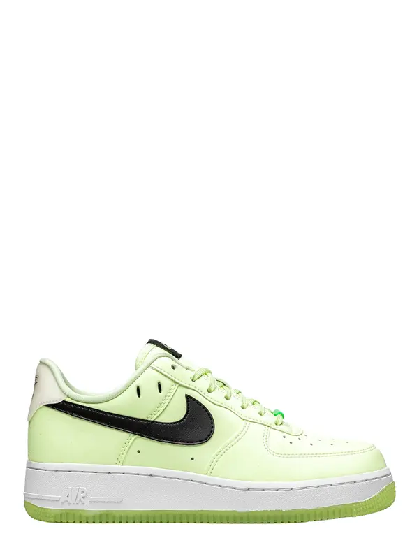 Nike Air Force 1 Low '07 Lx Glow In The Dark Have A Day Sneakers - Green